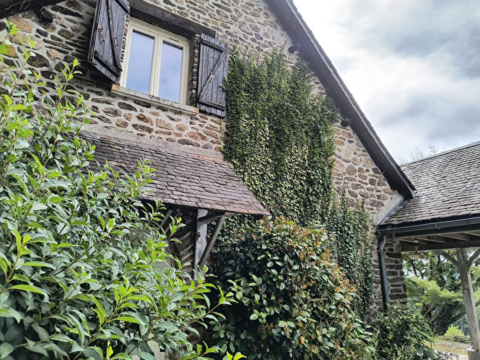 Maison à vendre - Saint-Pardoux-lOrtigier - 6 pièces - 4 chambres