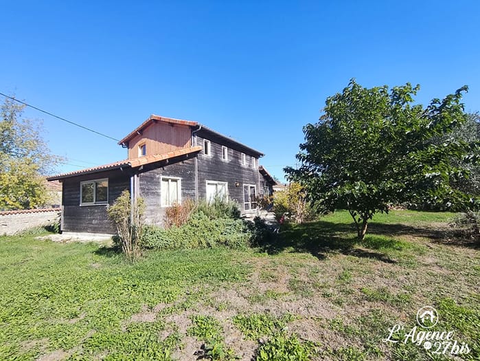 Maison 5 pièces à Périgné, à vendre