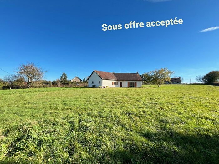 Maison à vendre - Saint-Martin-de-Salencey - 5 pièces - 4 chambres