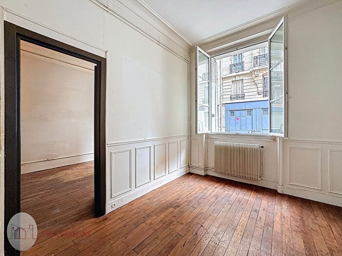 Appartement à vendre - Paris e  - 2 pièces - 1 chambre