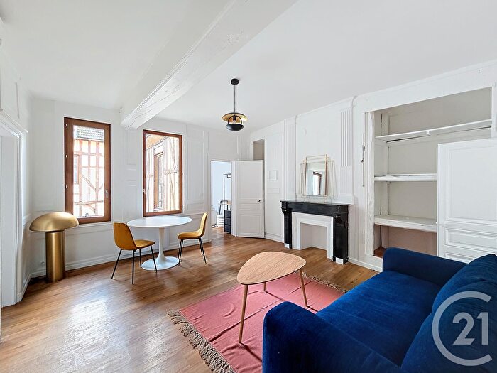 Appartement à louer - Troyes, Cathédrale - 3 pièces - 2 chambres