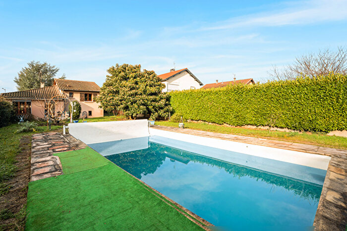 Maison à vendre - Neuville-sur-Saône - 6 pièces - 4 chambres