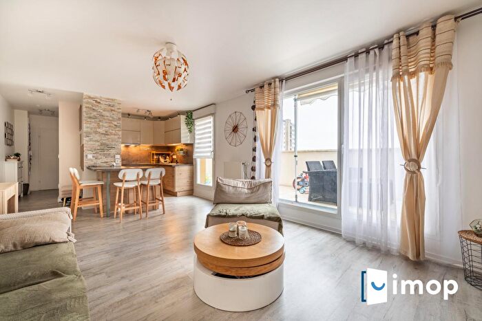 Appartement à vendre - Orly, Navigateurs, Cosmonautes - 4 pièces - 3 chambres