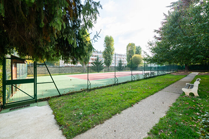 Chilly-Mazarin, Nord : Appartement 3 pièces à vendre
