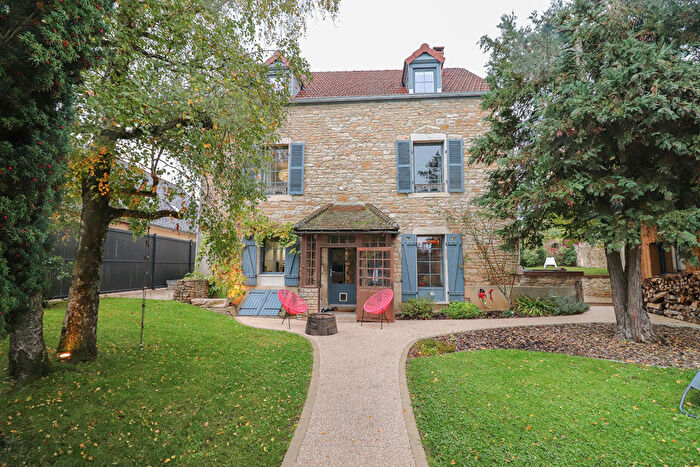 Maison à vendre - Fixin - 6 pièces - 4 chambres