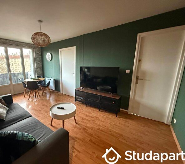 Appartement à louer - Jules Guesde, Troyes - 1 pièce - 2 chambres