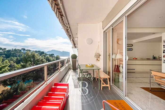 Appartement à vendre - Marseille e , Perier - 4 pièces - 3 chambres