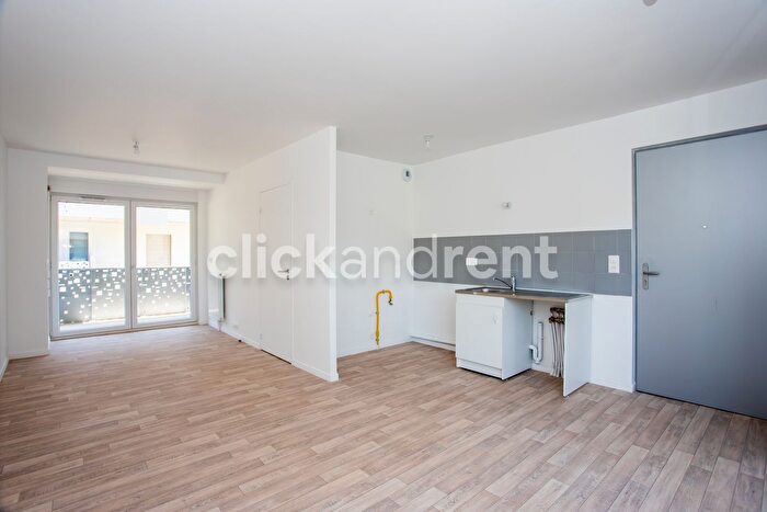 Appartement à louer - Saint-Ouen-lAumône, Eglise - 1 pièce