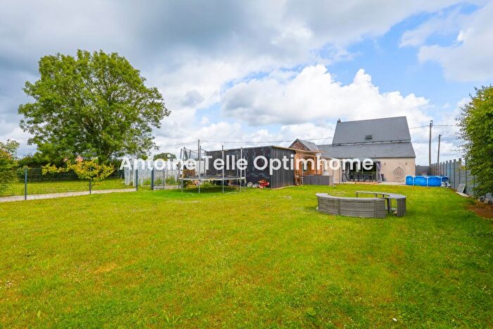 Maison 8 pièces à Catillon-sur-Sambre, à vendre