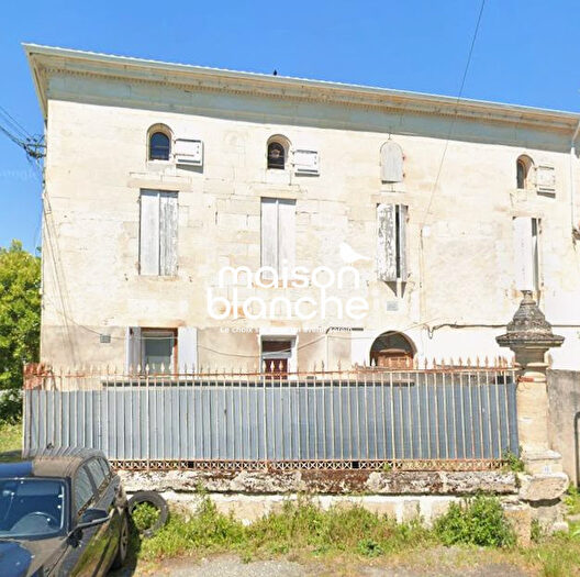 Maison à vendre - La Rivière - 12 pièces - 7 chambres