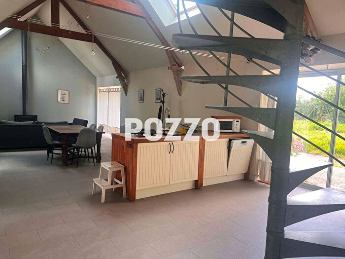 Maison 4 pièces à louer à Saint-Vaast-la-Hougue