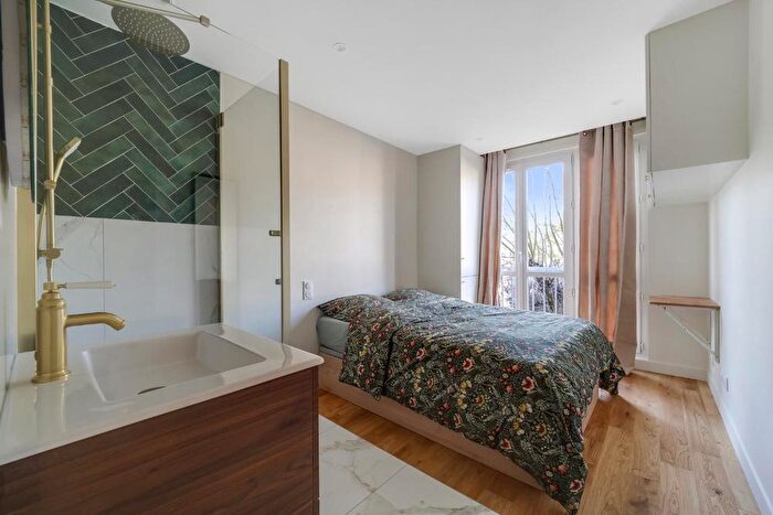 Appartement à louer - Chilly-Mazarin, Gravigny - 1 pièce - 1 chambre