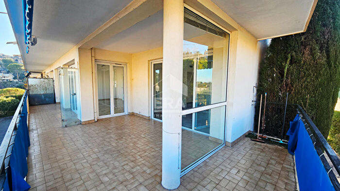 Appartement à vendre - Vence, Saint-Martin, Lubiane, Le Suve - 3 pièces - 2 chambres