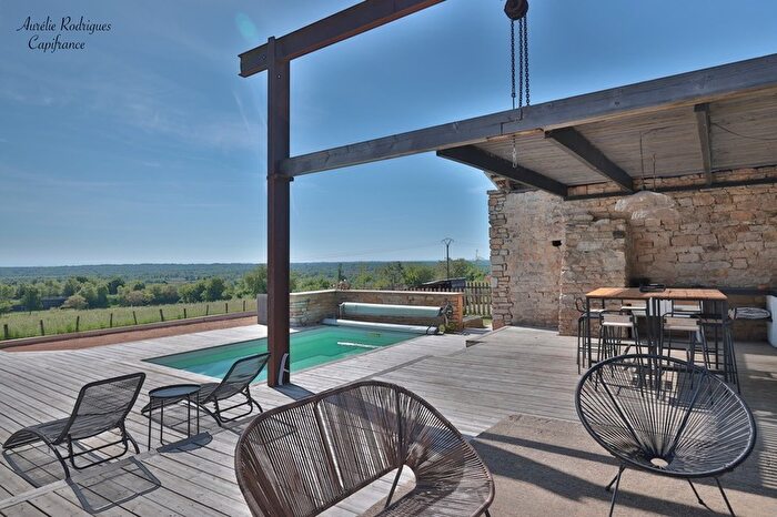 Saint-Martin-Belle-Roche : Maison 7 pièces à vendre