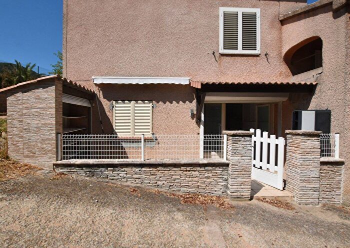 Appartement à louer - Ajaccio - 3 pièces - 2 chambres