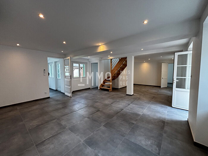 Maison à vendre - Mayet - 6 pièces - 3 chambres