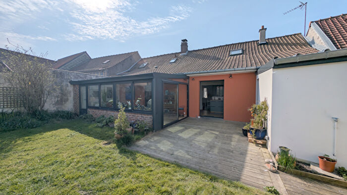 Maison à vendre - Rue - 4 pièces - 3 chambres