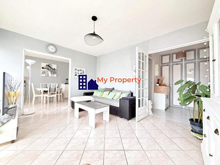 Appartement à vendre - Houilles - 5 pièces - 3 chambres