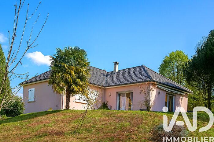 Maison à vendre - Saint-Mexant - 5 pièces - 3 chambres