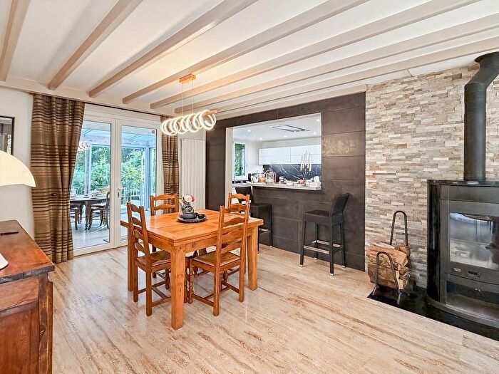 Maison 6 pièces à Guillerval, à vendre