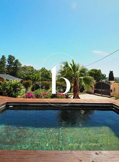 Maison 6 pièces à vendre à Uzès
