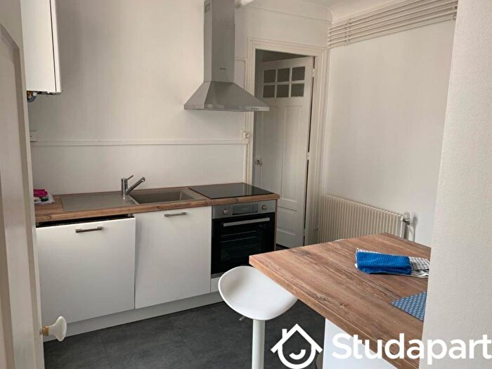 Appartement à louer - Centre Ville, Reims - 3 pièces