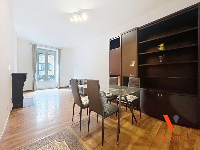 Appartement à louer - Grenoble, Gare - 2 pièces - 1 chambre