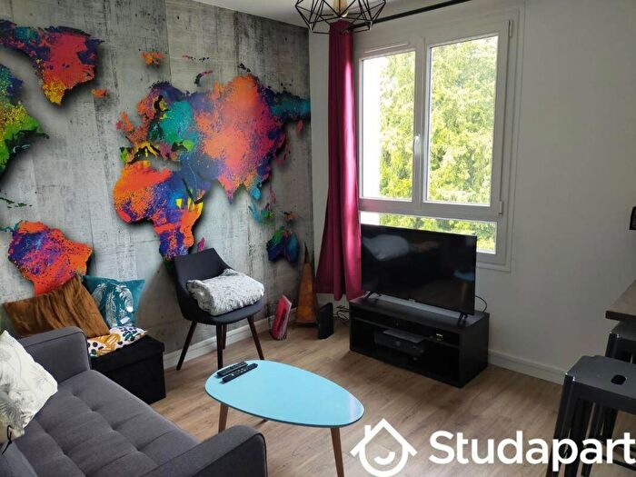 Centre Est-Village, Trappes - Appartement 1 pièce à louer