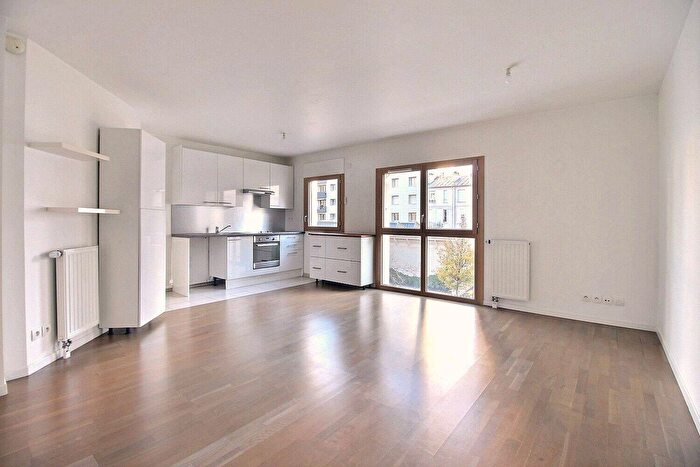 Marceau, République, Courbevoie - Appartement 2 pièces à louer