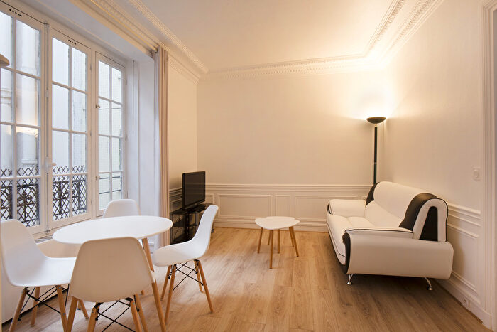 Appartement 2 pièces à louer - Paris 16ème, Porte de Saint-Cloud, Auteuil-Sud