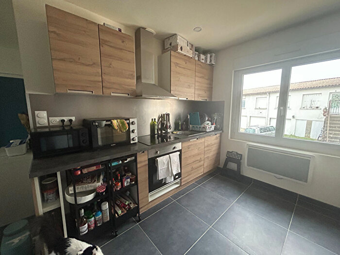 Appartement à louer - Ruffec - 3 pièces - 2 chambres