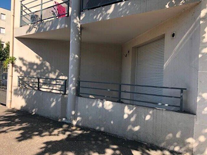 Appartement à louer - Centre Ville, Tassin-la-Demi-Lune - 3 pièces - 2 chambres