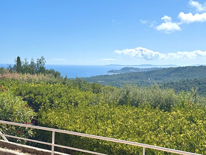 Maison à vendre - La Croix-Valmer - 5 pièces - 4 chambres