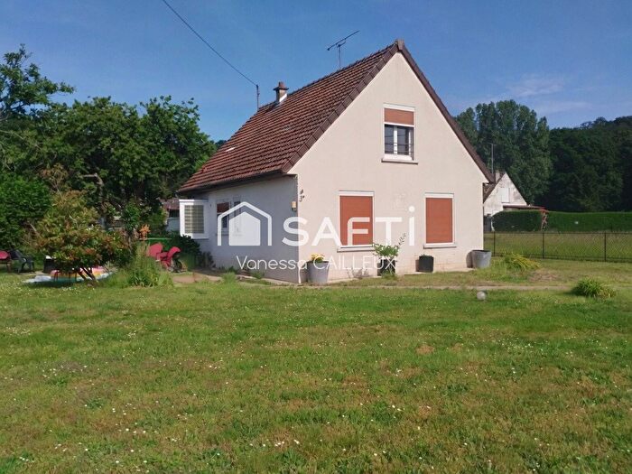Maison 5 pièces à Saint-Gobain, à vendre