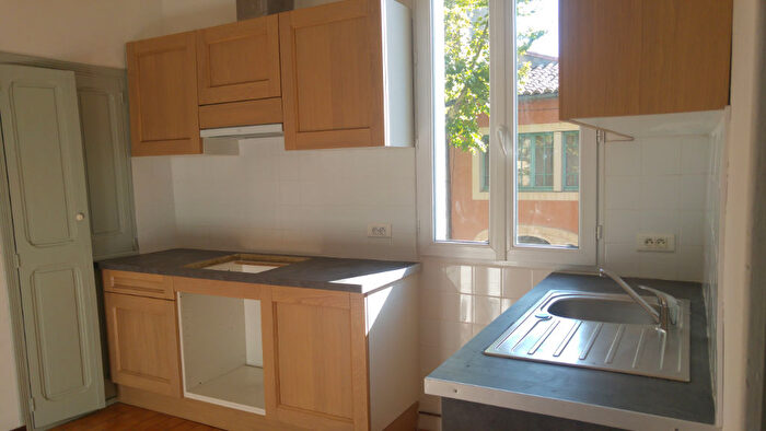 Appartement à louer - Carpentras, Coeur de Ville - 3 pièces - 2 chambres