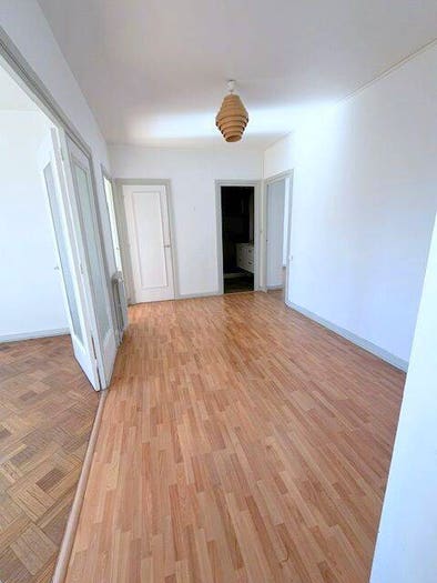 Bergson-La Terrasse, Saint-Étienne - Appartement 3 pièces à louer