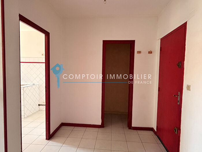 Châteaurenard, Centre-ville : Appartement 3 pièces à louer