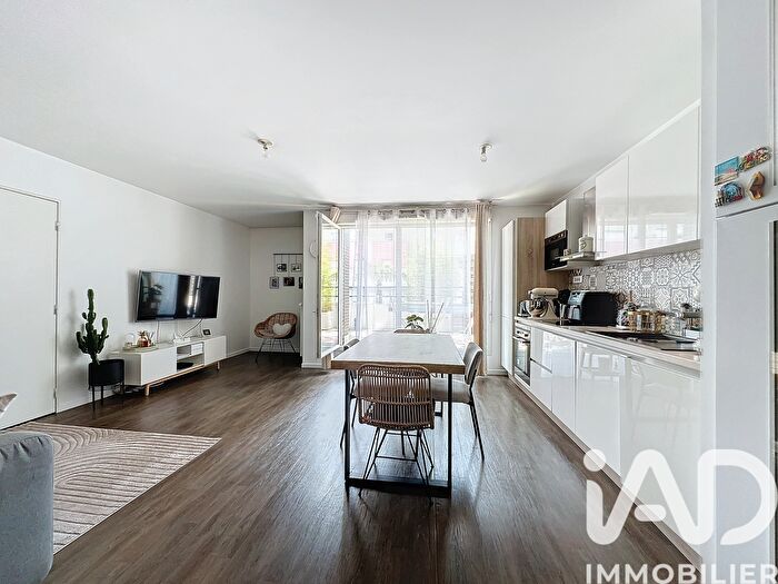 Appartement à louer - Choisy-le-Roi, Centre-ville, Parc Prairie, Hautes Bornes - 2 pièces - 1 chambre