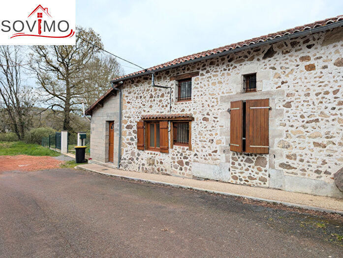Maison à vendre - Availles-Limouzine - 5 pièces - 2 chambres