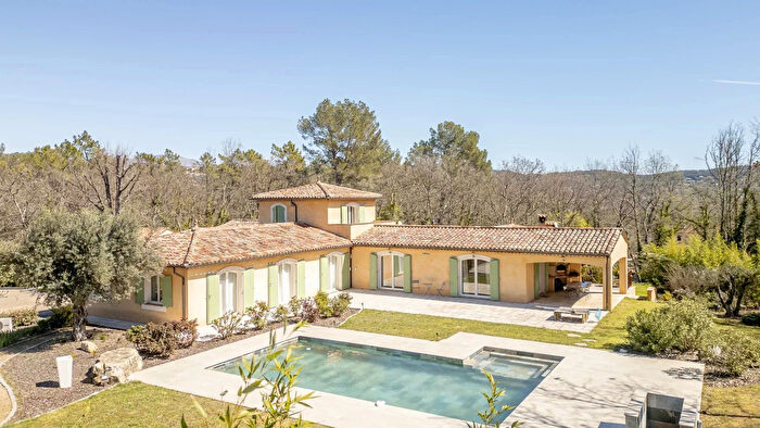 Maison à vendre - Callian - 11 pièces - 5 chambres