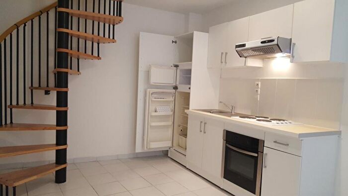 Maison à louer - Paulhan - 2 pièces - 1 chambre