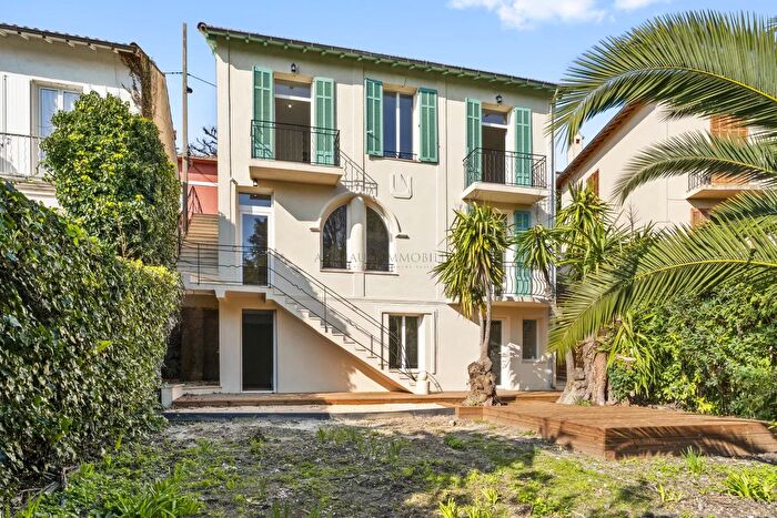 Maison à vendre - Cannes, Californie Pezou - 7 pièces - 4 chambres