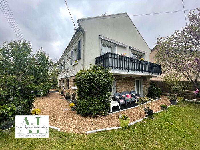 Maison à vendre - La Flèche - 6 pièces - 4 chambres