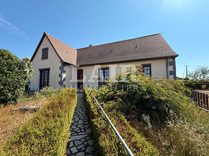 Maison 4 pièces à vendre à Saint-Aubin-de-Locquenay