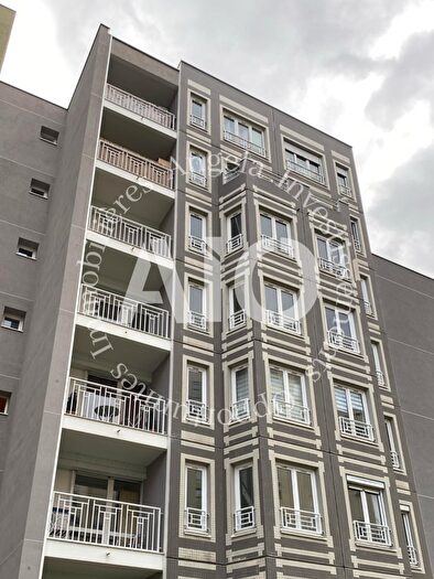 Appartement à vendre - Saint-Étienne - 4 pièces - 3 chambres