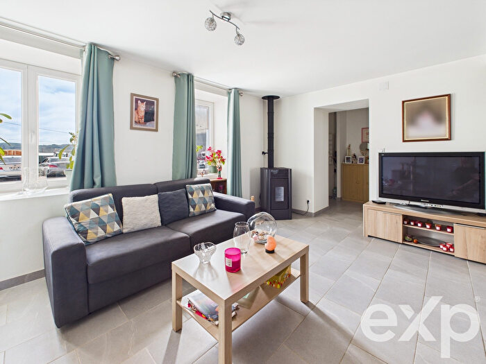 Maison à vendre - Saint-Georges-dEspéranche - 5 pièces - 2 chambres