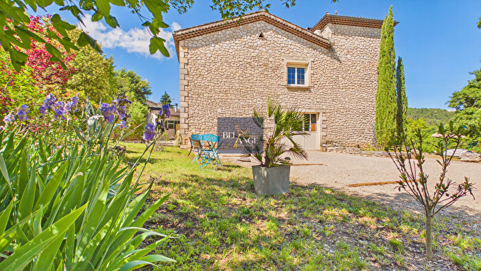 Maison 19 pièces à vendre à Salavas