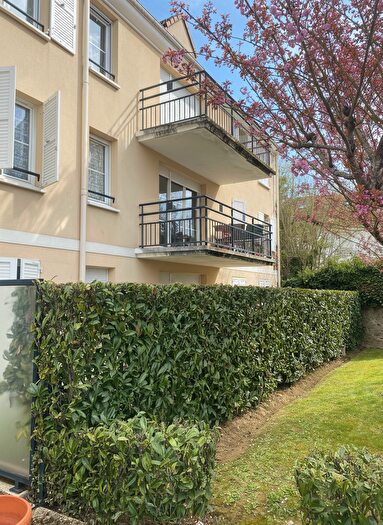 Appartement à vendre - Trappes, Centre-ville, Jaurès, Gare - 3 pièces - 2 chambres