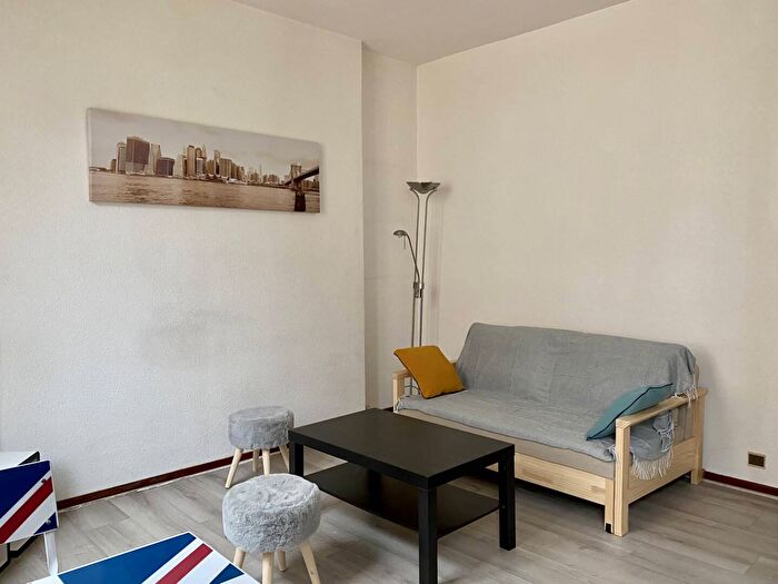 Appartement à louer - Reims - 2 pièces - 1 chambre