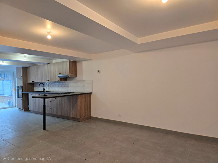 Maison à louer - Fagnon - 5 pièces - 4 chambres